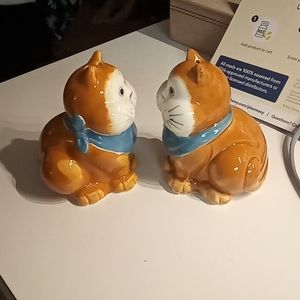 Kitchen | Vintage Salt And Pepper Shakers Fat Cat | Poshmark